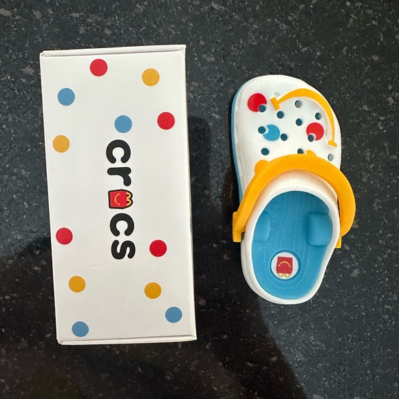 Toys | New 224 Mcdonalds X Crocs Happy Meal Toy Mini White Crocs 1 Key ...